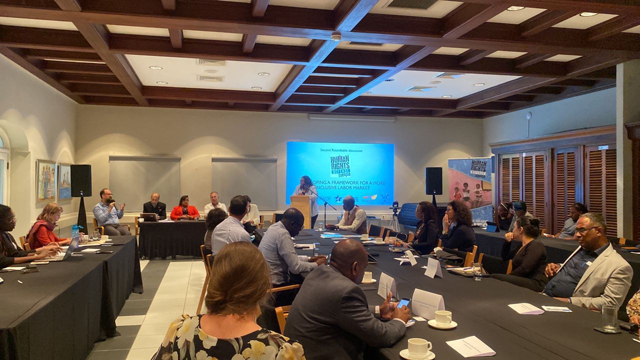 Moderator Round table conference HRDC - Creating Milestones